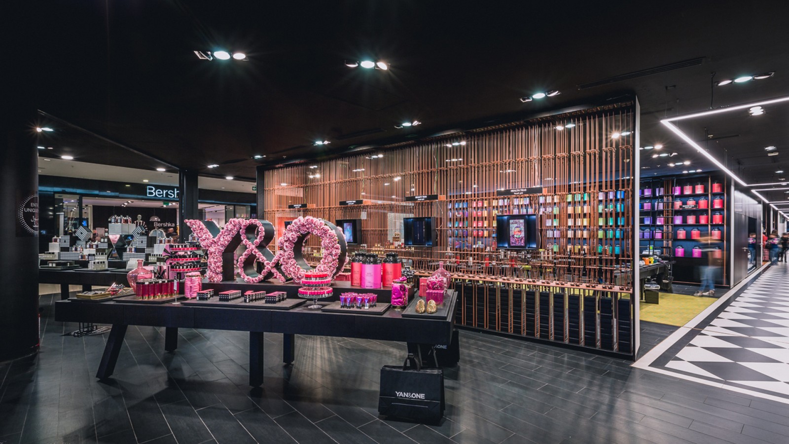 Chafik Studio — YAN & ONE boutique multi-marques à Casablanca